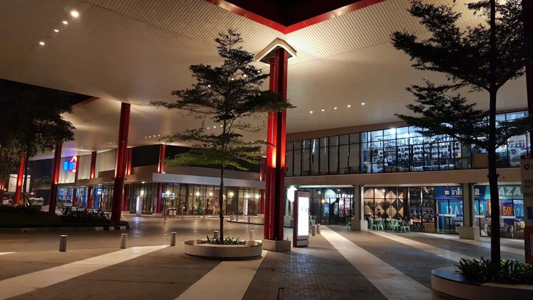 Q-Big Retail Centre - Klaasen
